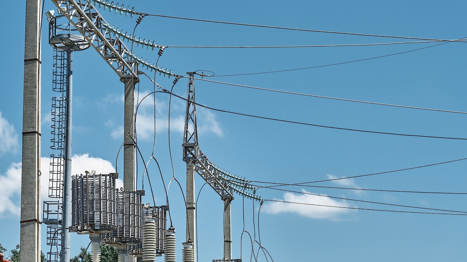 Insights into North America Distribution Transformer Market - PTR Inc.